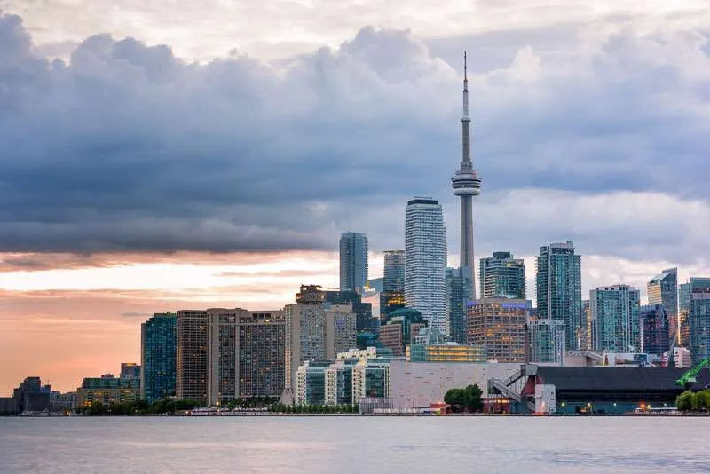 Toronto – Legend Skyline